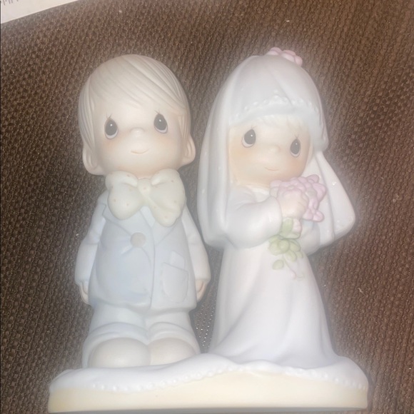Precious Moments | Art | Precious Moments Wedding Couple Figurine White ...
